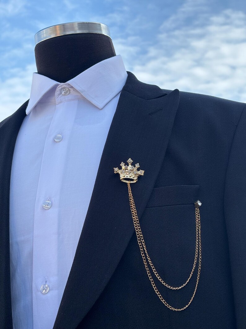 King Crown Clip-on Brooch: Modern Jacket Accessory - Etsy