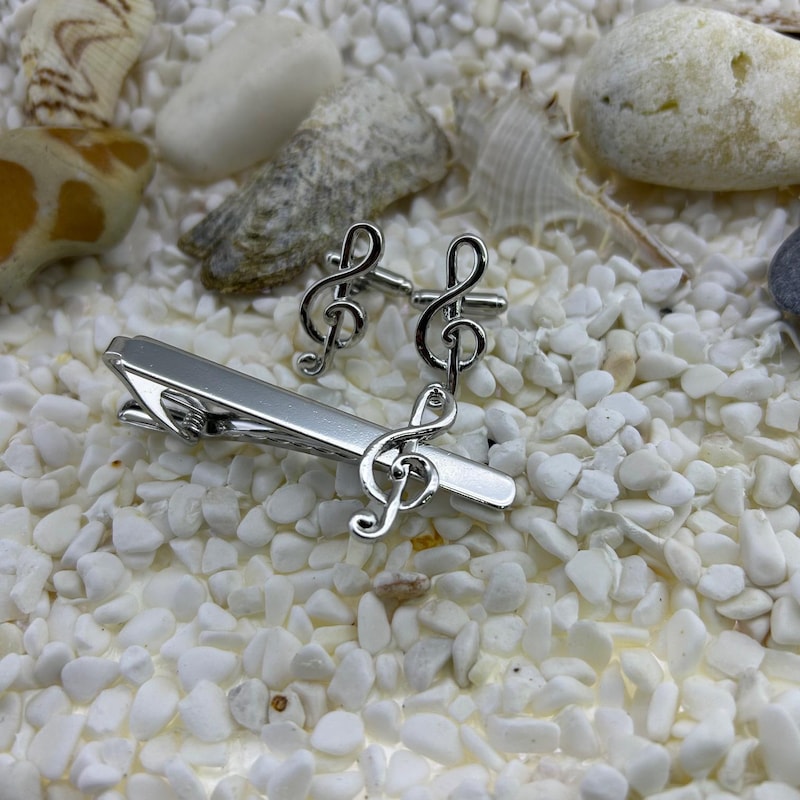 Treble Clef Pin - Etsy