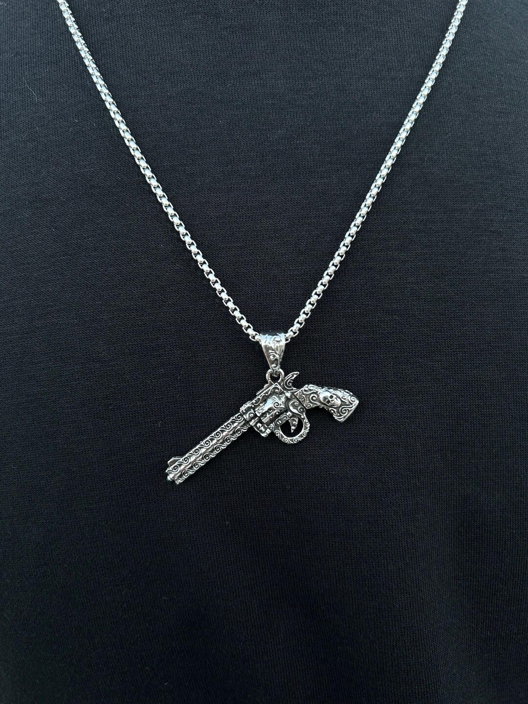 Revolver Gun -retro Gift- Vintage Style Revolver Gun Necklace – Silver ...