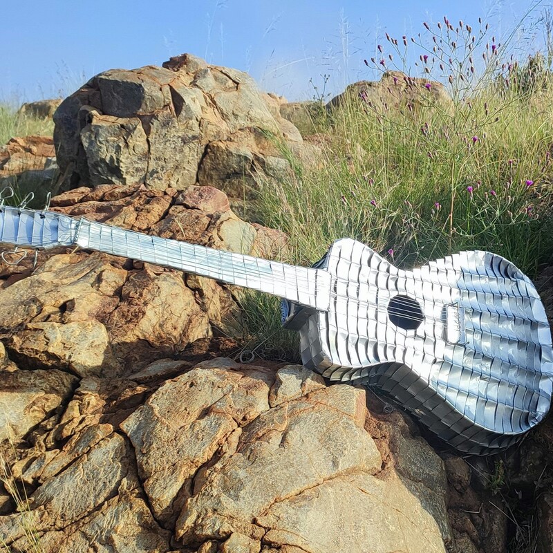Wire Sculpture Guitar - Etsy