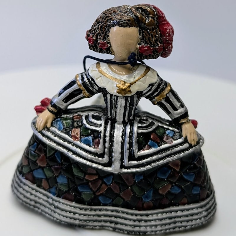 Faceless Figurines - Etsy