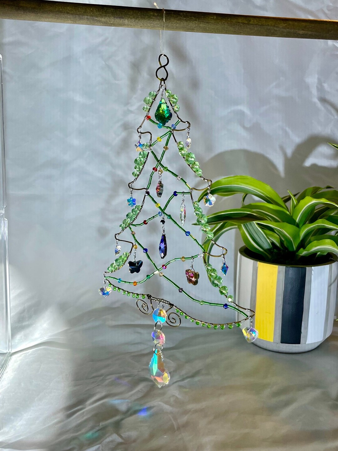 A Christmas Tree Suncatcher- Sparkly - Green and Multicolor - Wire ...