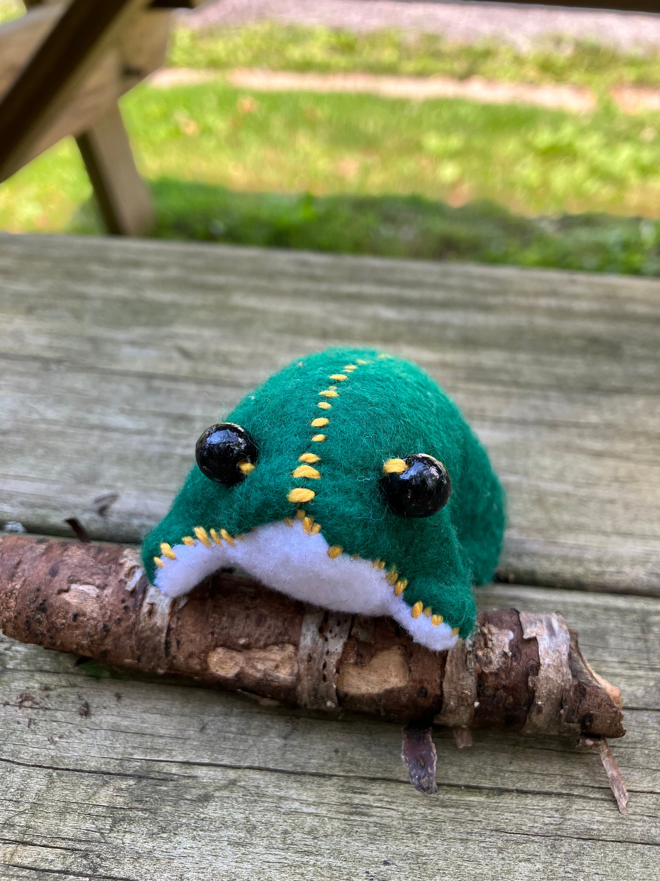 Felt Frog - Etsy