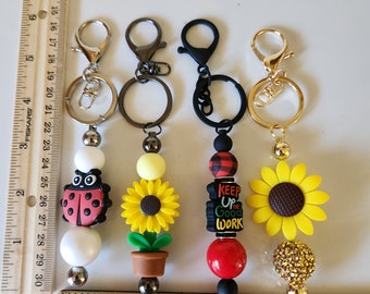 Mauvelous Keychain Kit Flower Beadable Key Chain Beaded - Etsy