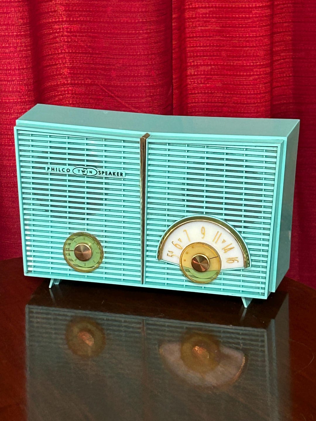 Vintage 1958 Philco Tube Radio—model G826-124. Works Great—(pilot Light ...