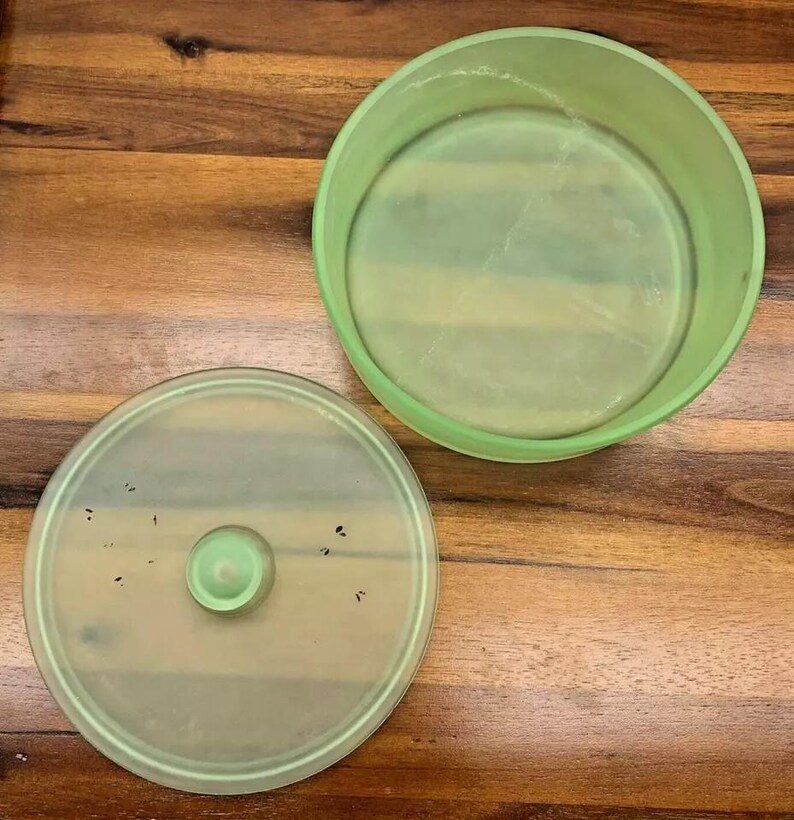 Vintage Green Frosted Satin Uranium Glass Art Deco Powder Jar Container ...