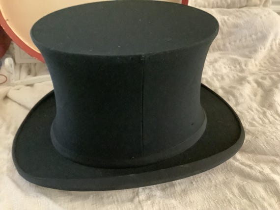 Vintage Magician or Opera Collapsible Hat - Gem