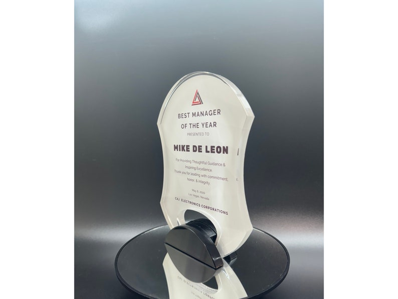 Custom Trophies, Awards, and Plaques Ideal for Sports, Corporate ...