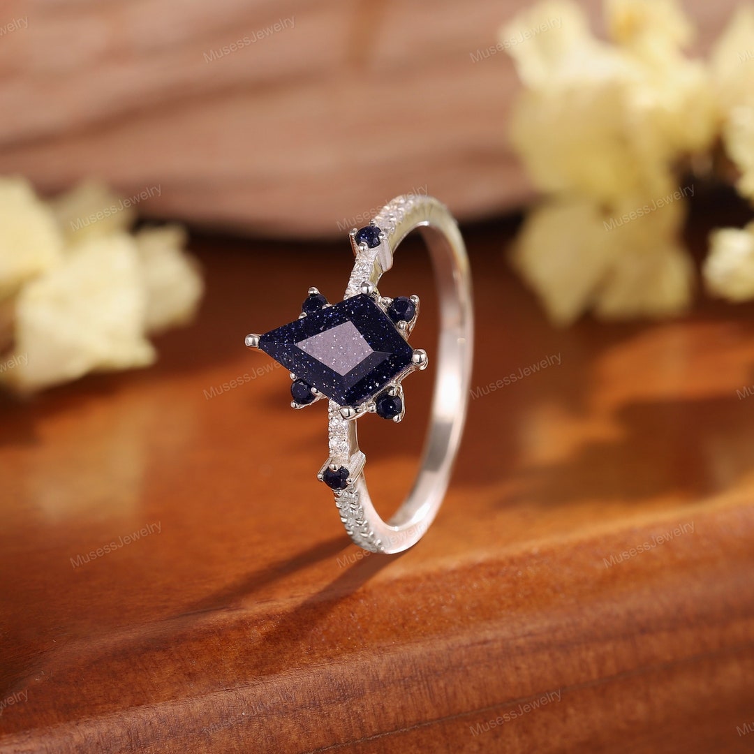 Kite Cut Galaxy Blue Sandstone Ring Vintage Kite Shaped Moissanite ...