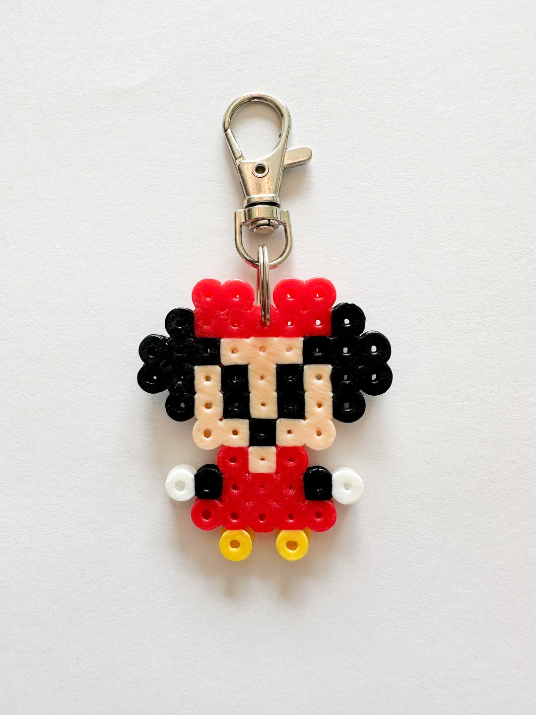 Minnie Mouse Perler Bead Keychain - Etsy