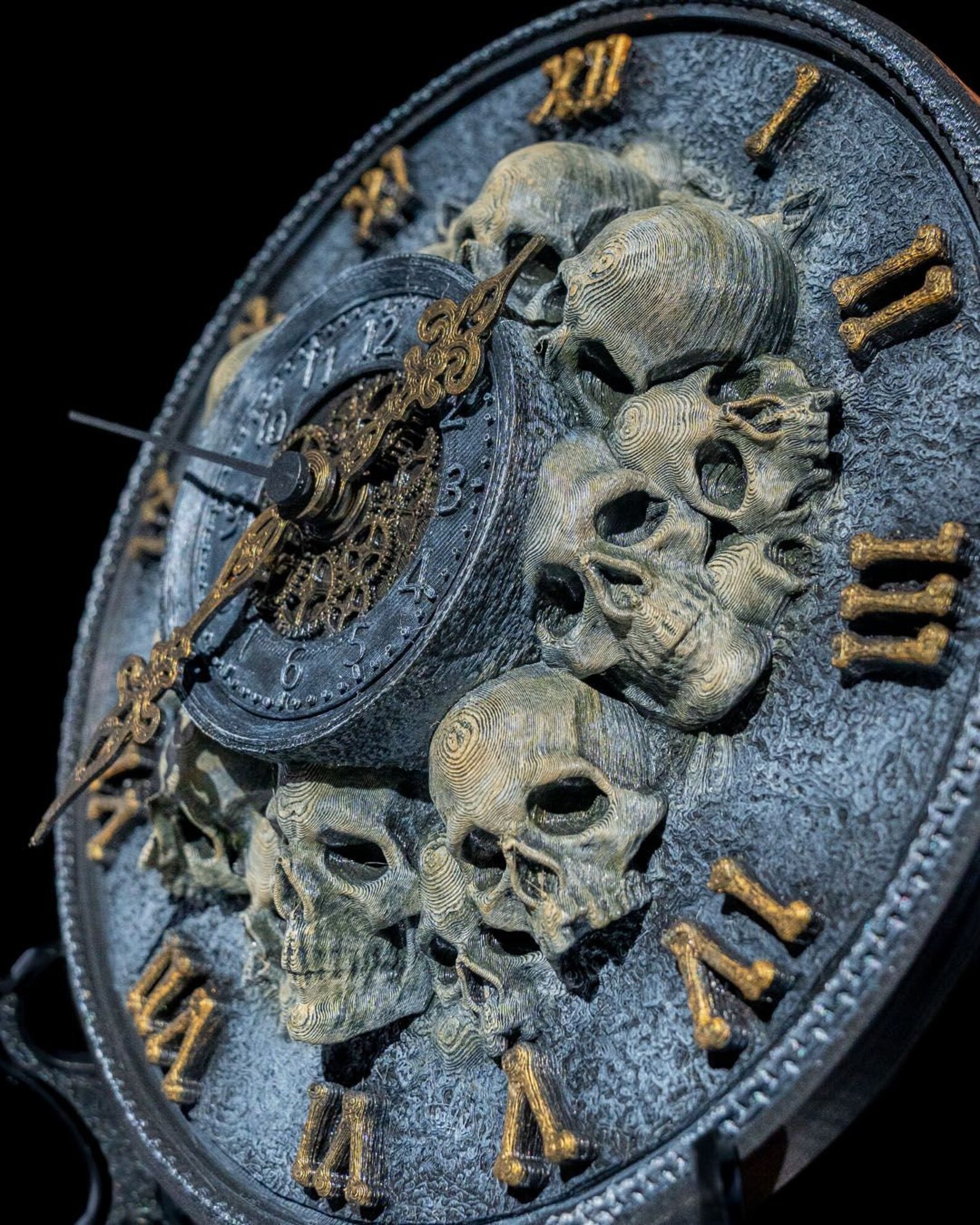 Timeless Skull Clock - Etsy