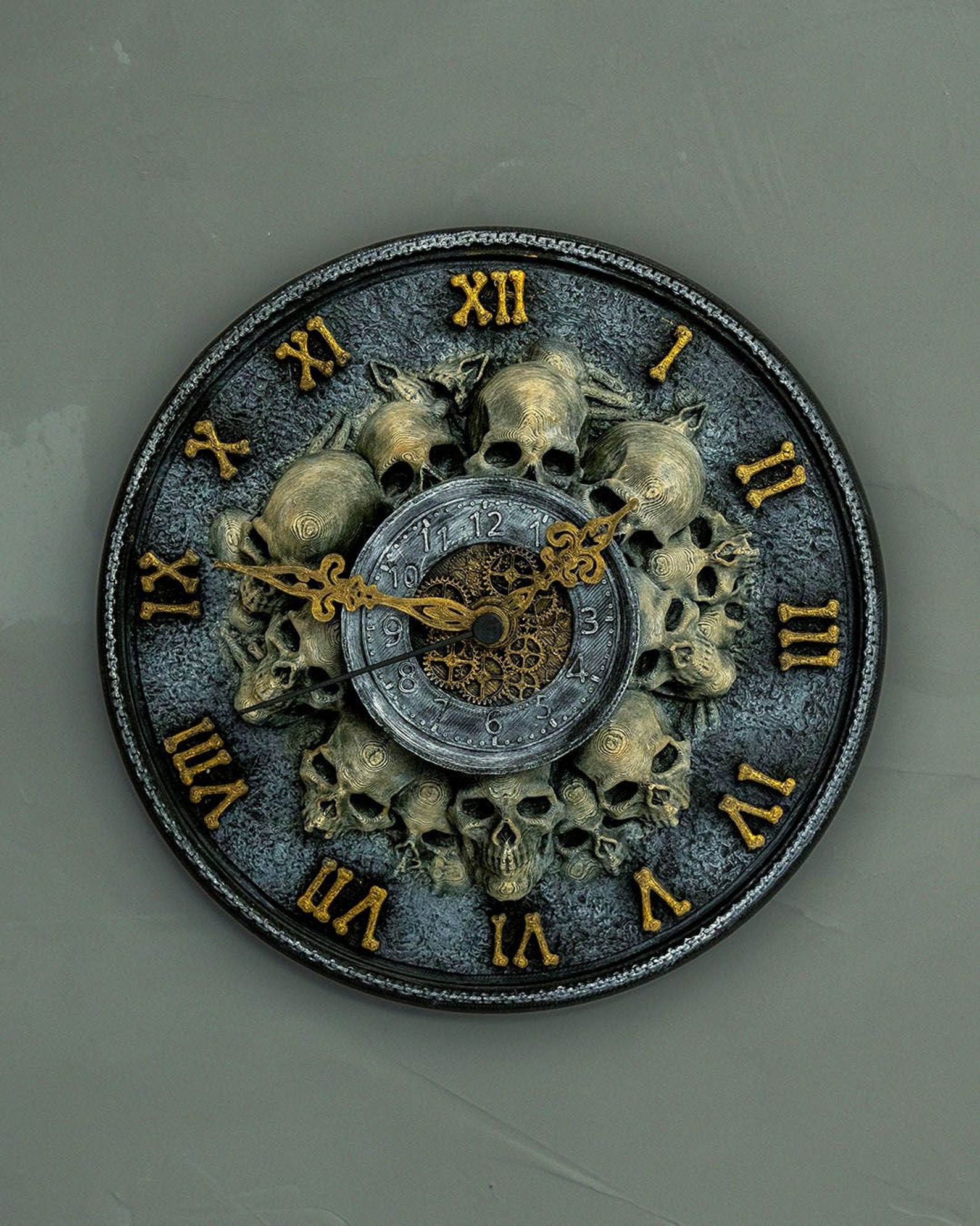 Timeless Skull Clock - Etsy