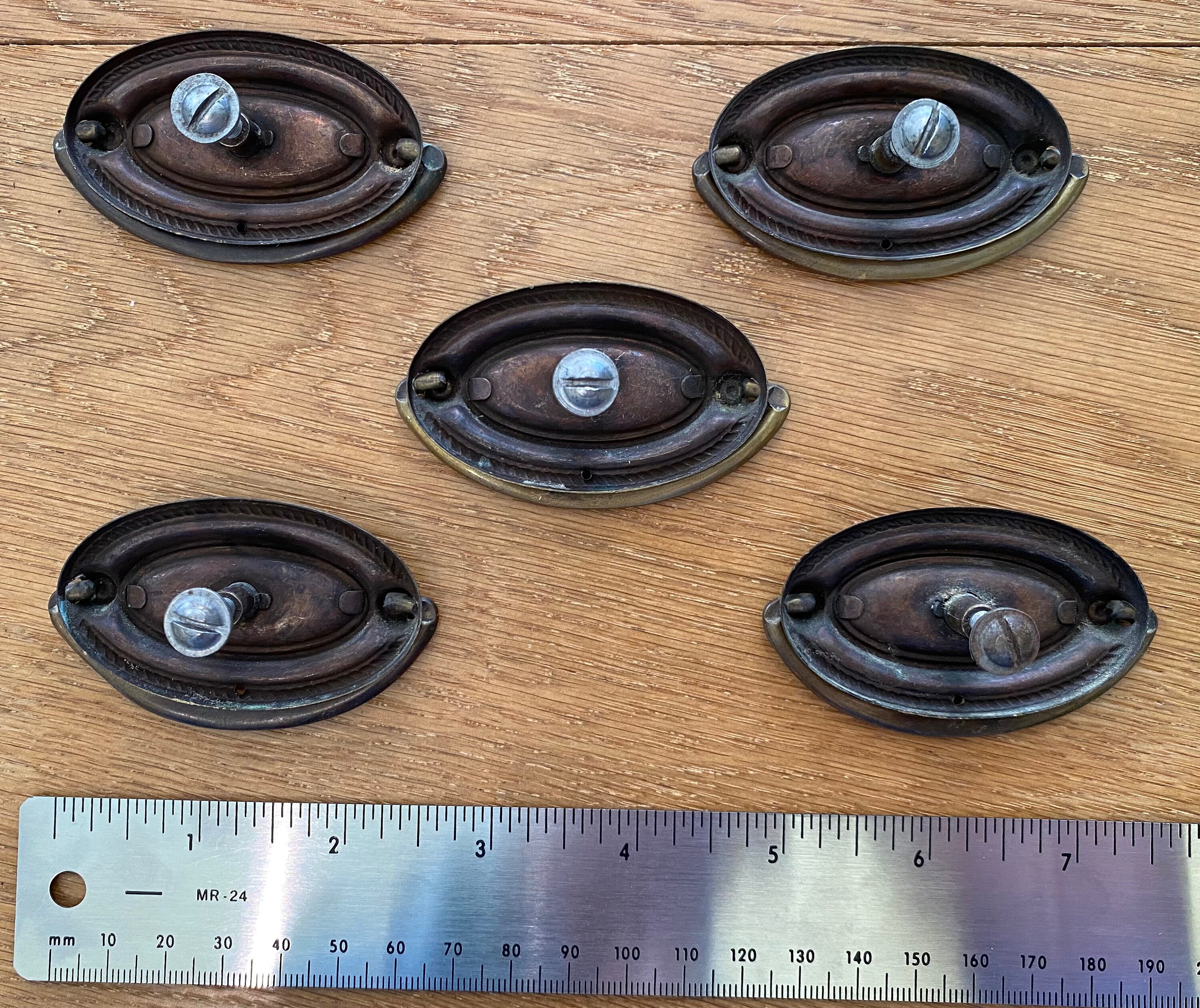 Colonial Revival Drawer Drawer Pulls Pineapple in Basket Set - Etsy