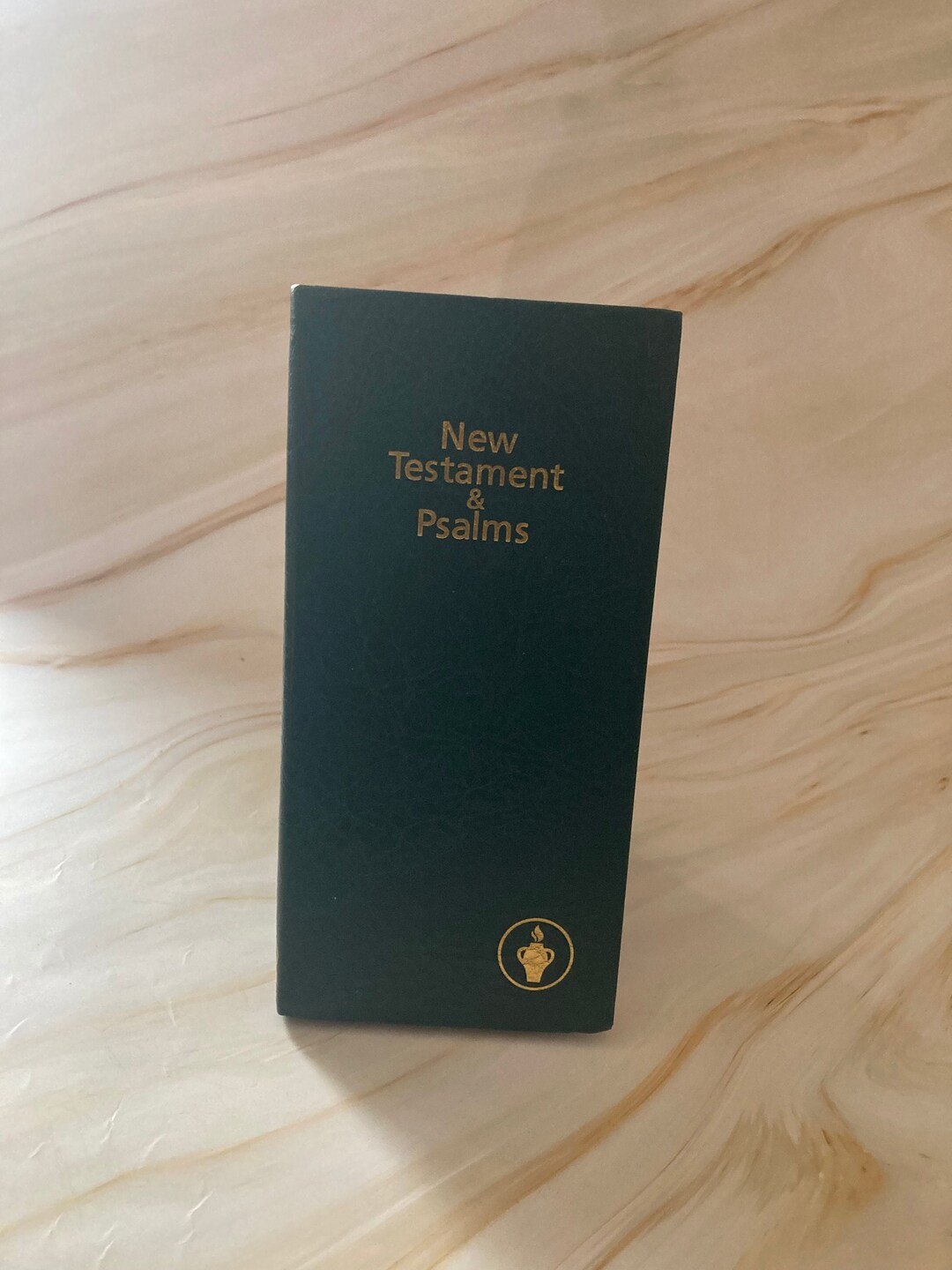 New Testament and Psalms Gideon Bible Green Faux Leather Cover ref X18 ...