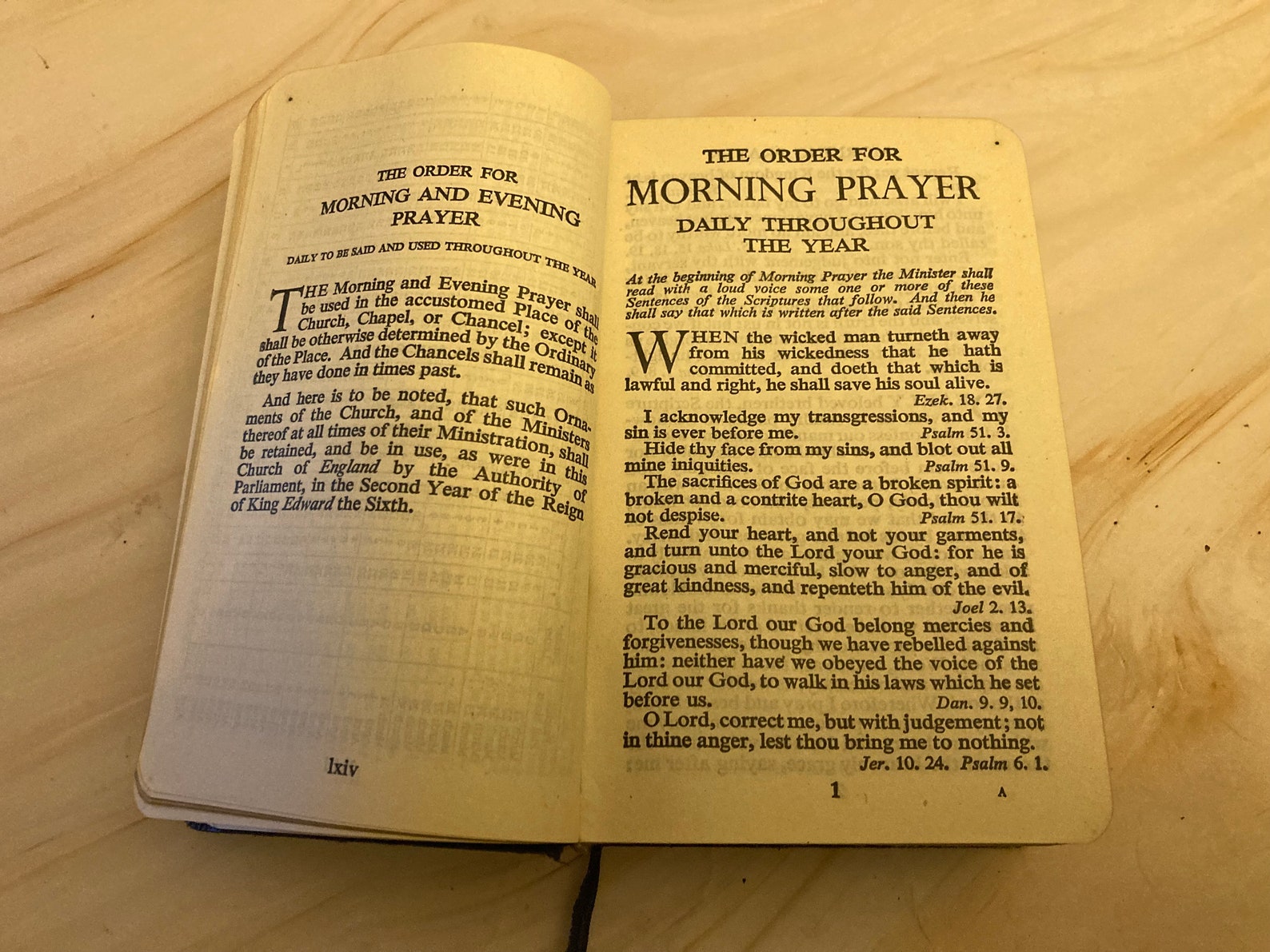 Cambridge Book of Common Prayer & Hymns – Vintage Christian Prayer Book ...