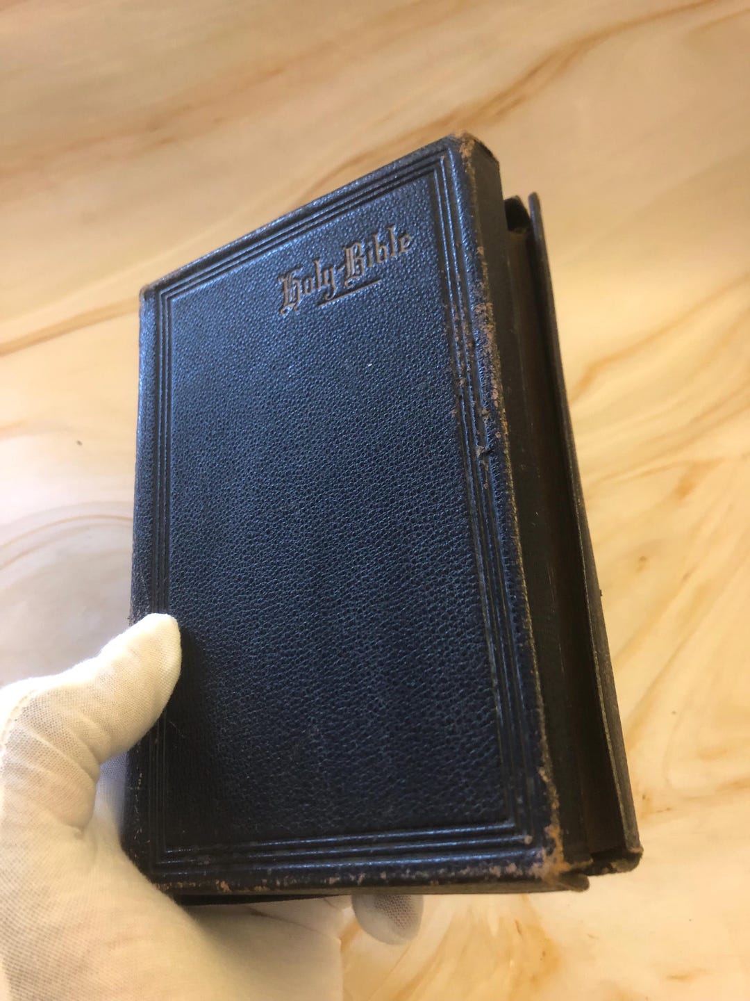1899 Holy Bible Vintage ref X421 - Etsy