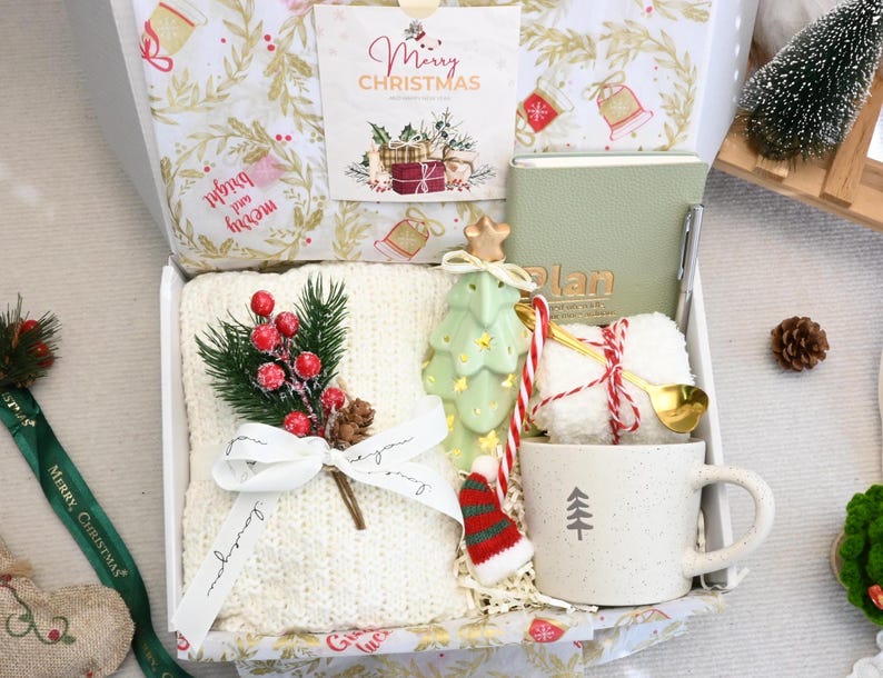 2025 Christmas Gift Box, Holiday Gift Idea, Winter Gift Box,sending ...