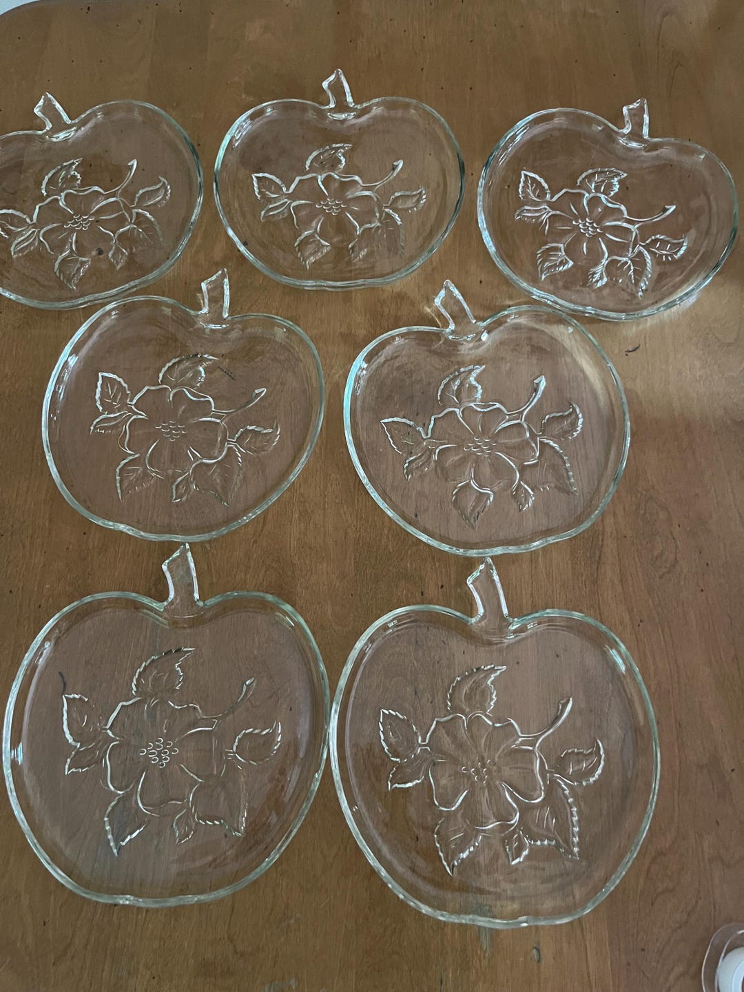 Hazel Atlas Apple-shaped Glass Plates by Orchard, Stippled Apple ...