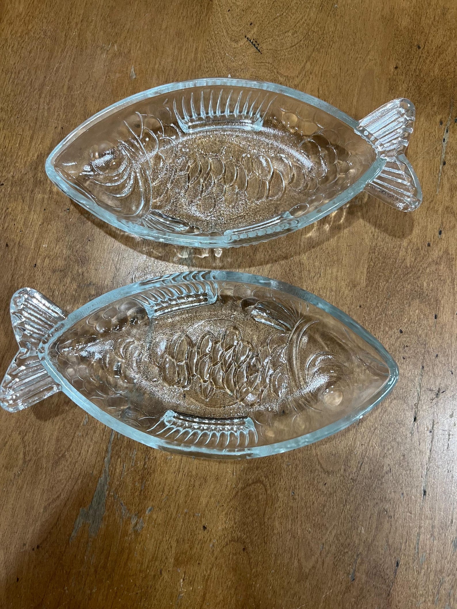 Vintage Pair of Pressed Glass Fish Serving Dishes - Etsy