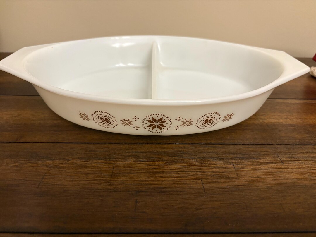 Vintage Pyrex Town & Country Divided Casserole Dish - Etsy