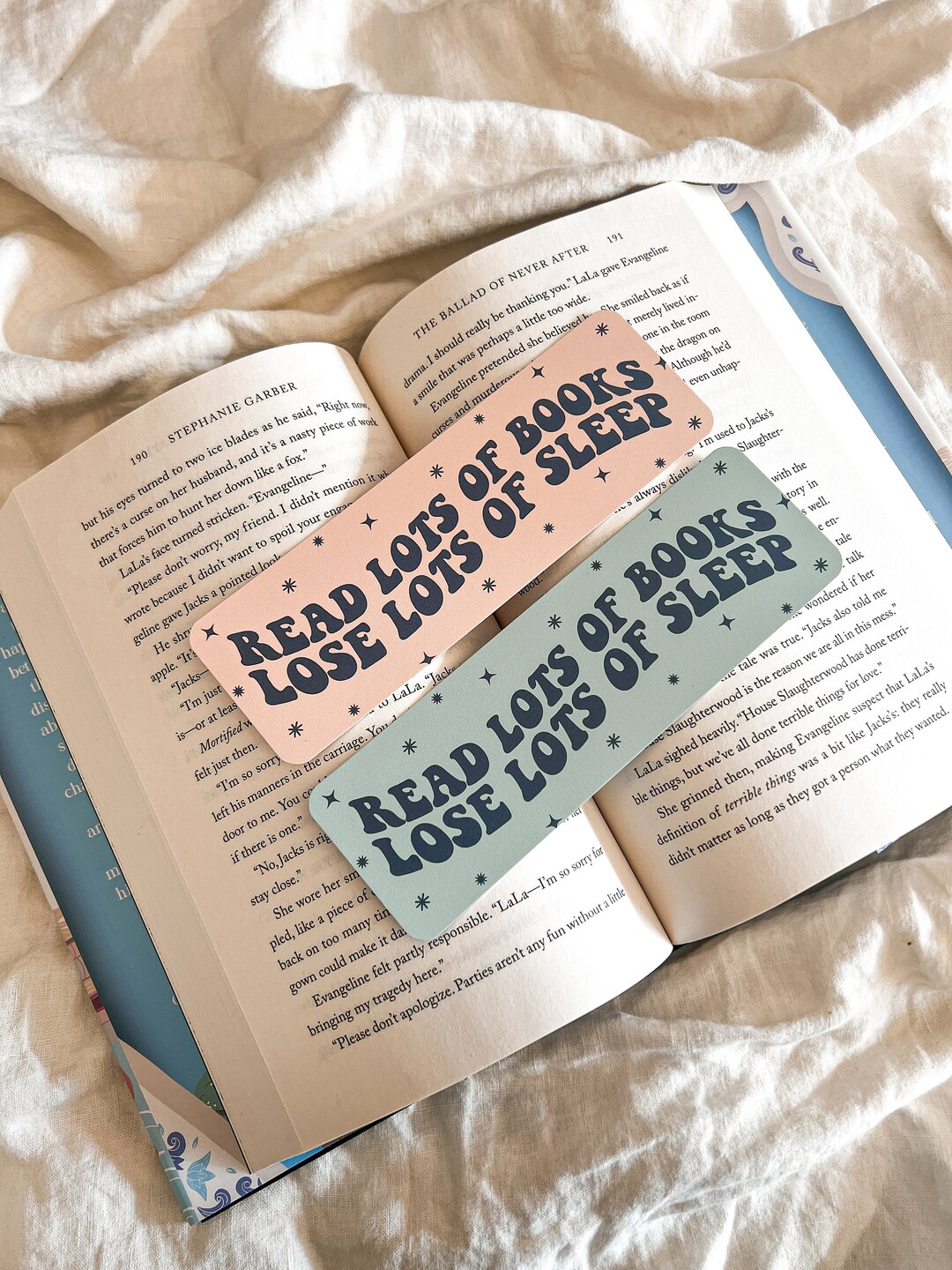 Read Lots of Books Bookmark - Handmade Bookmarks, Bookworm Gift, Gifts ...