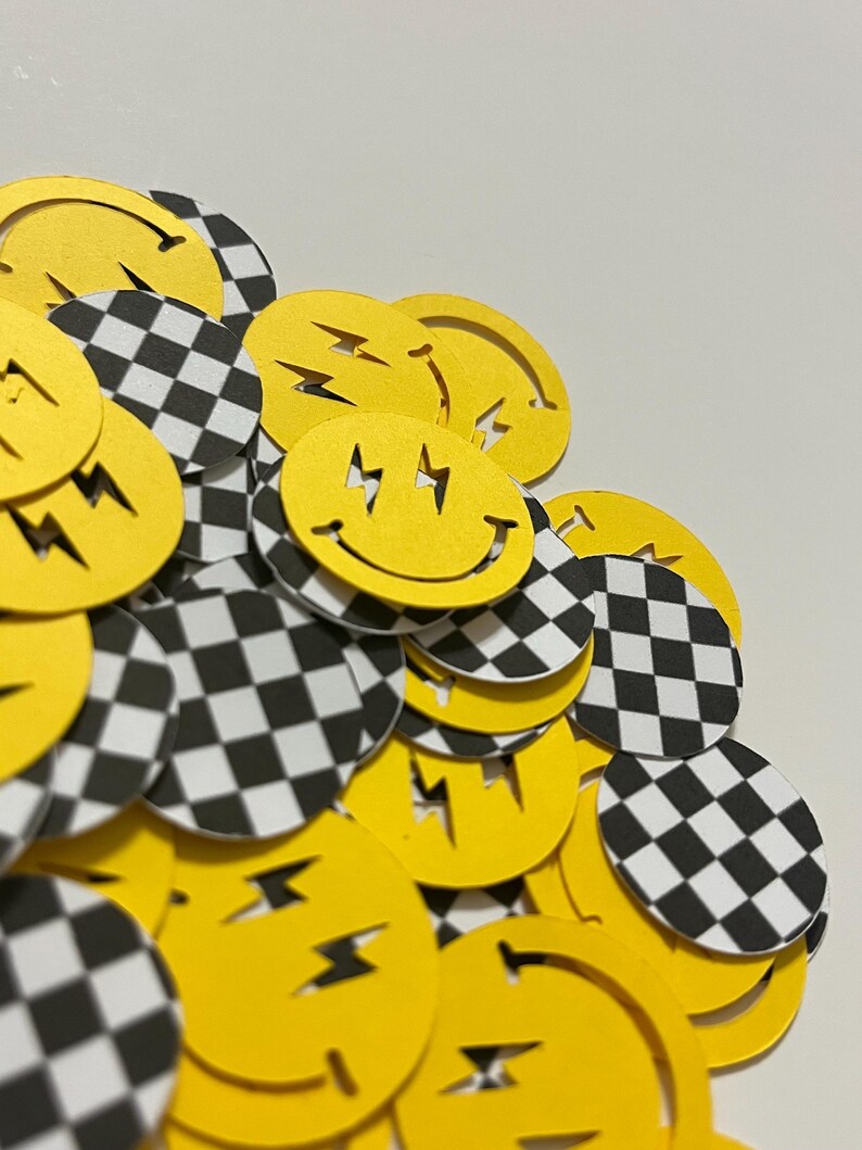 100 Smiley Face Table Confetti, Birthday Party Decoration, Preppy ...
