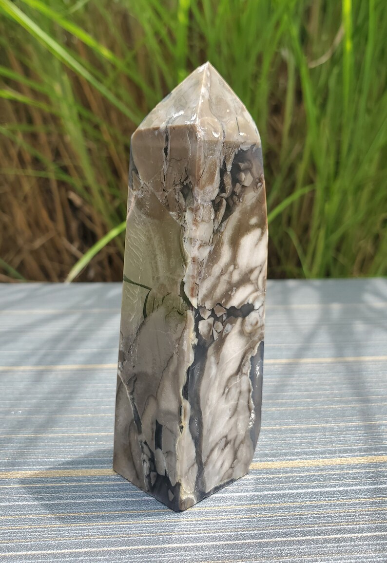 UV Reactive Volcano Agate Tower - Etsy