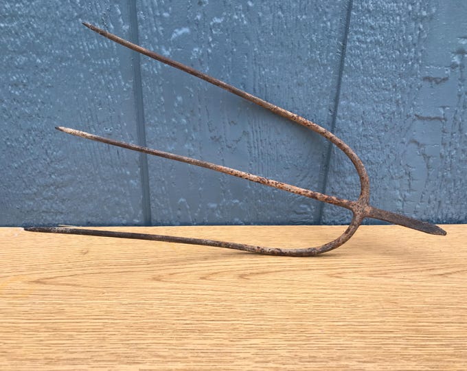 Vintage Farming Tools Old Rusty Garden Decor Rustic Farmhouse Antique ...