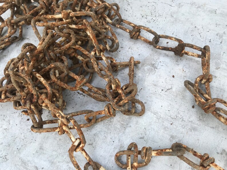 Vintage Rusty Chain 11 Foot Long Rusted Farm Chain Rusty Metal Outdoor ...