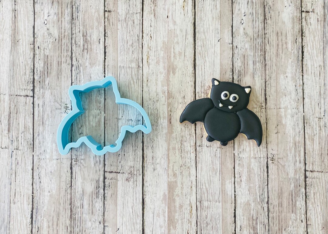 Bat Cookie Cutter, Spooky Cutter, Halloween Cutter, Trick or Treat ...