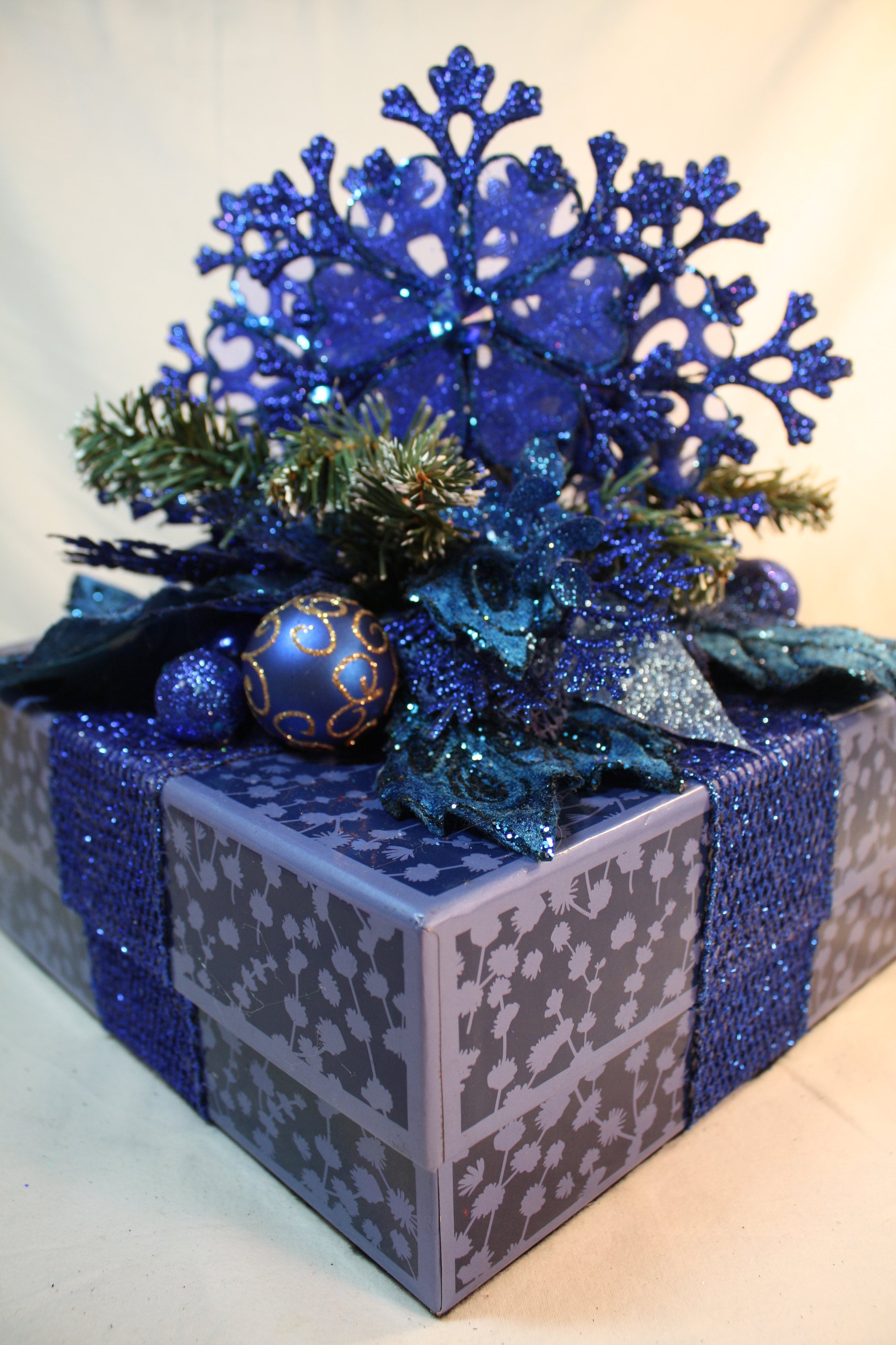 Decorative Christmas Gift Box Keepsake With Green Peacock - Etsy