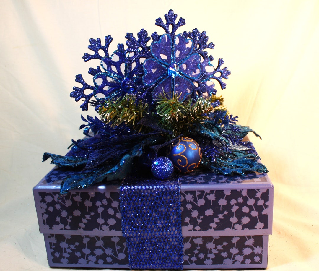 Decorative Christmas Gift Box Keepsake With Green Peacock Removeable ...