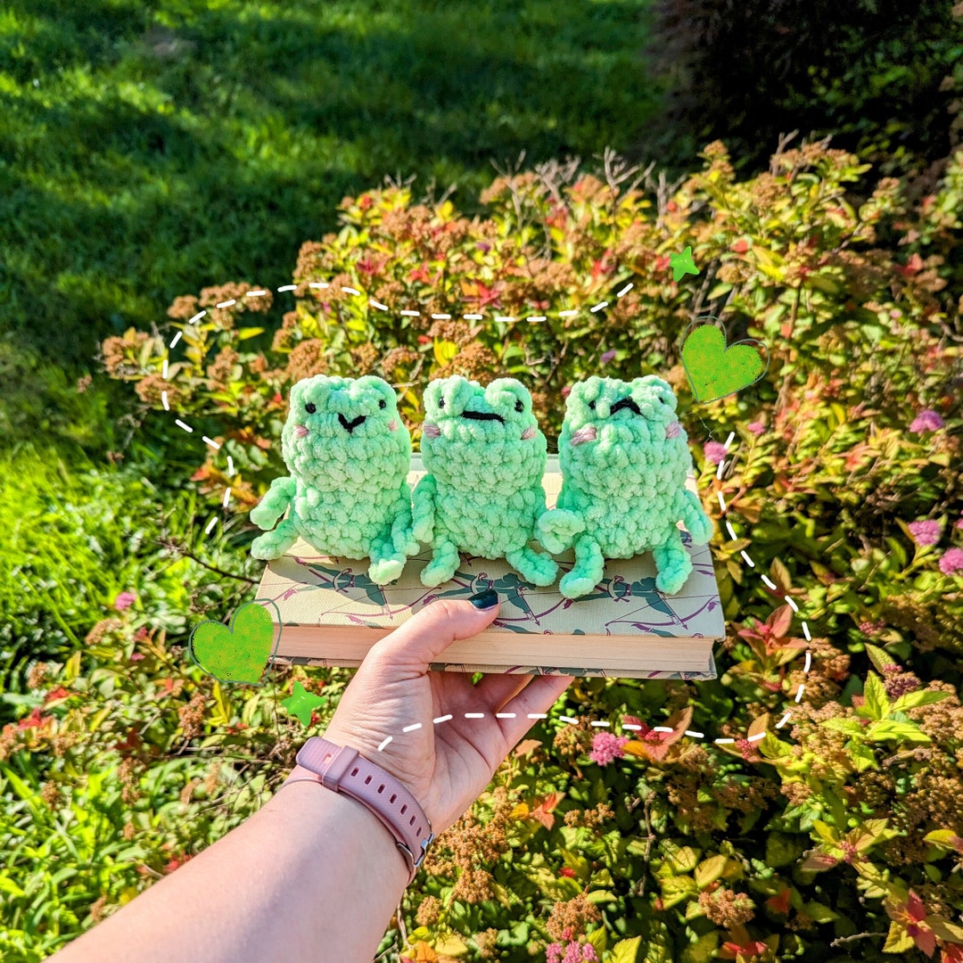 Mini Moody Froggies - Crochet Green Frog Small Amigurumi Plushie - Etsy