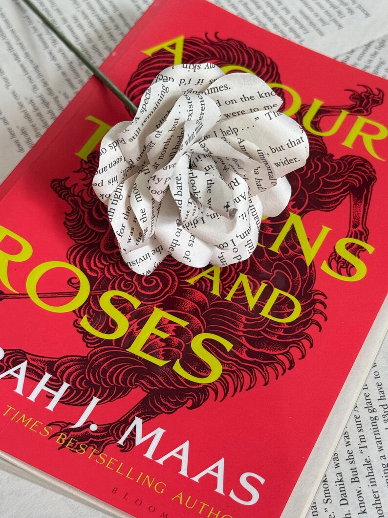 ACOTAR Book Page Roses: Handmade Floral Arrangement - Etsy