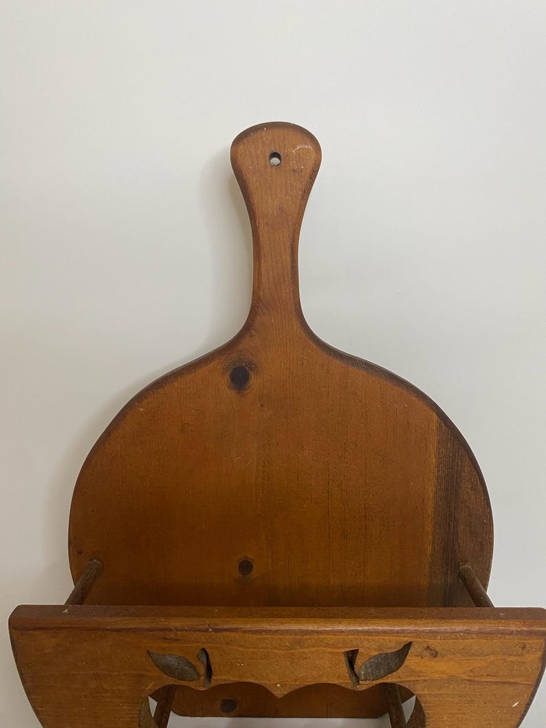 Vintage Country Style Paper Plate Holder With Apple Eyelet Openings ...