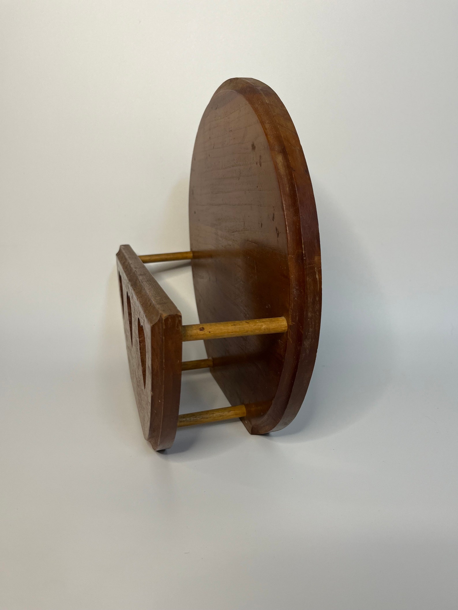 Vintage Country Style Paper Plate Holder With Heart Eyelet Openings ...