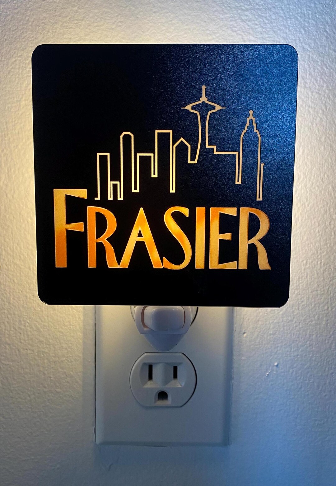 Frasier Night Light: Seattle Skyline LED Lamp, 90s Sitcom Decor - Etsy