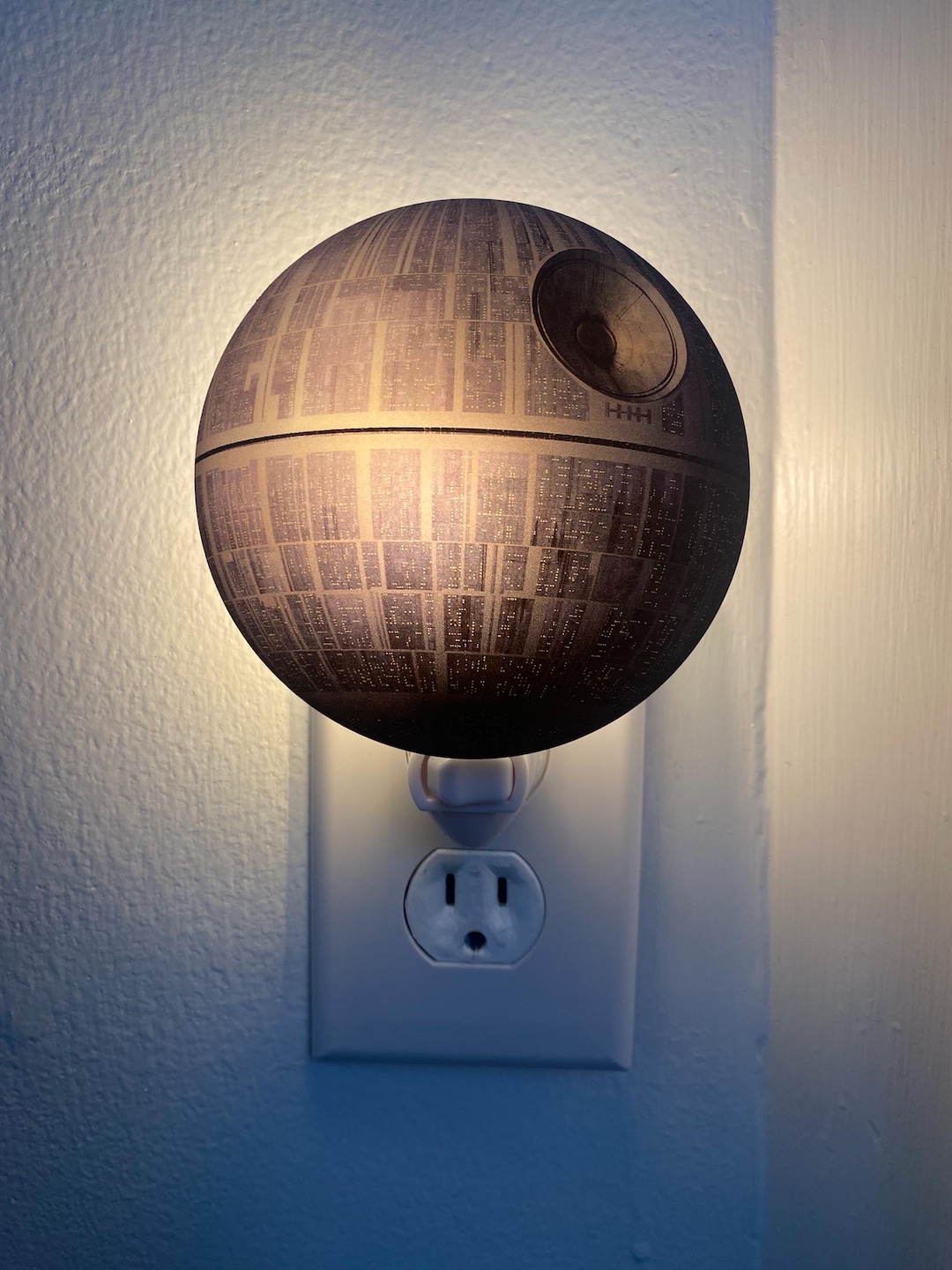 Death Star Night Light Star Wars Light – LED Room Decor, Galaxy Theme ...