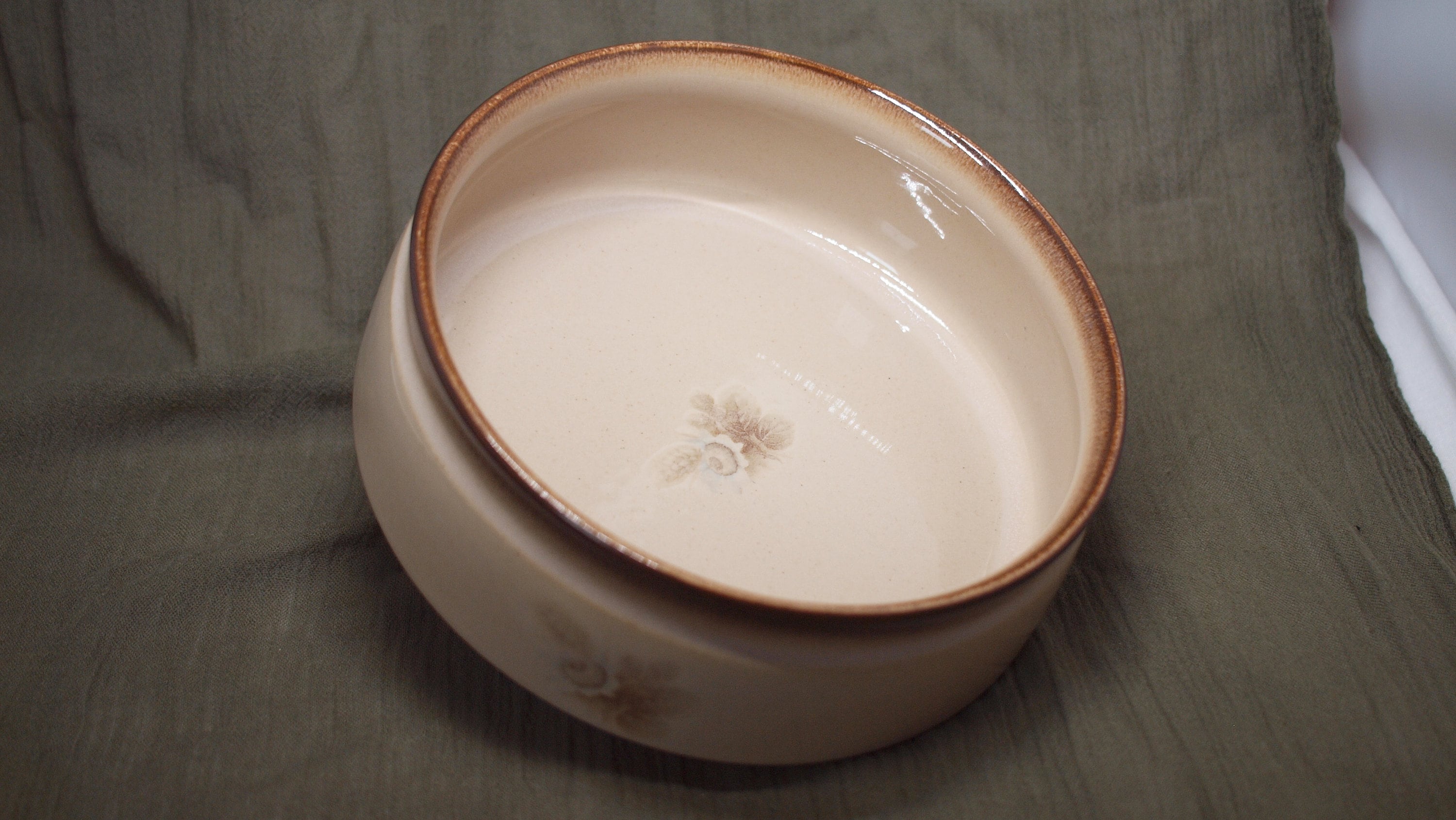 Denby of England Several Round Baking Dishes 'memories' With Floral ...