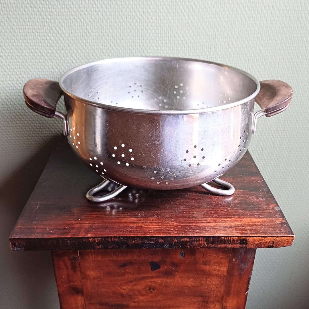 Lagostina | Stainless Steel Colander With Brown Melamine Handles ...