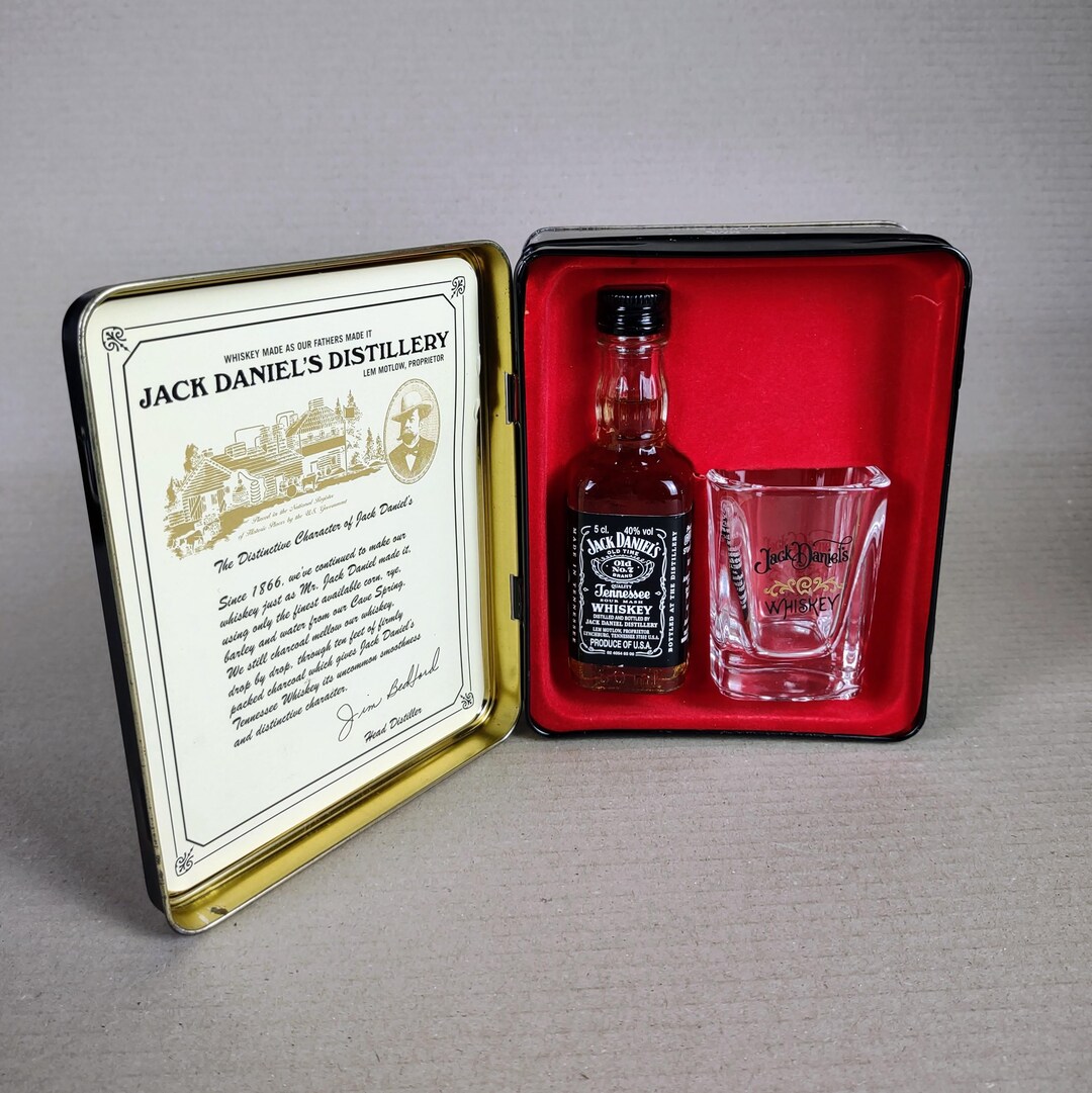 Jack Daniels Compact Metal Hinged Giftbox With 5 Cl Bottle of Jack ...