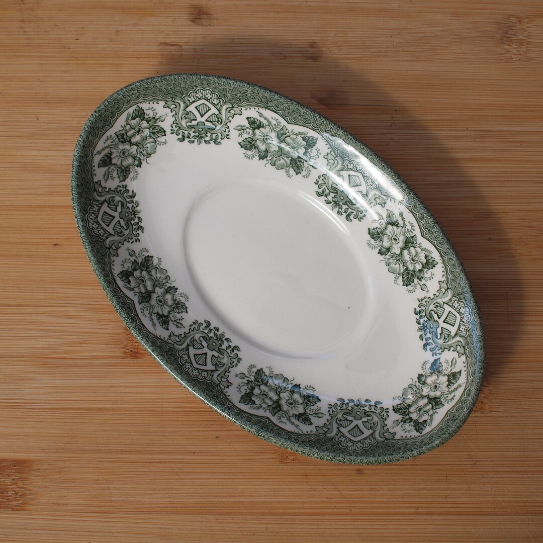 English Ironstone Tableware Underplate Oval Saucer length 20.0 Width 12 ...