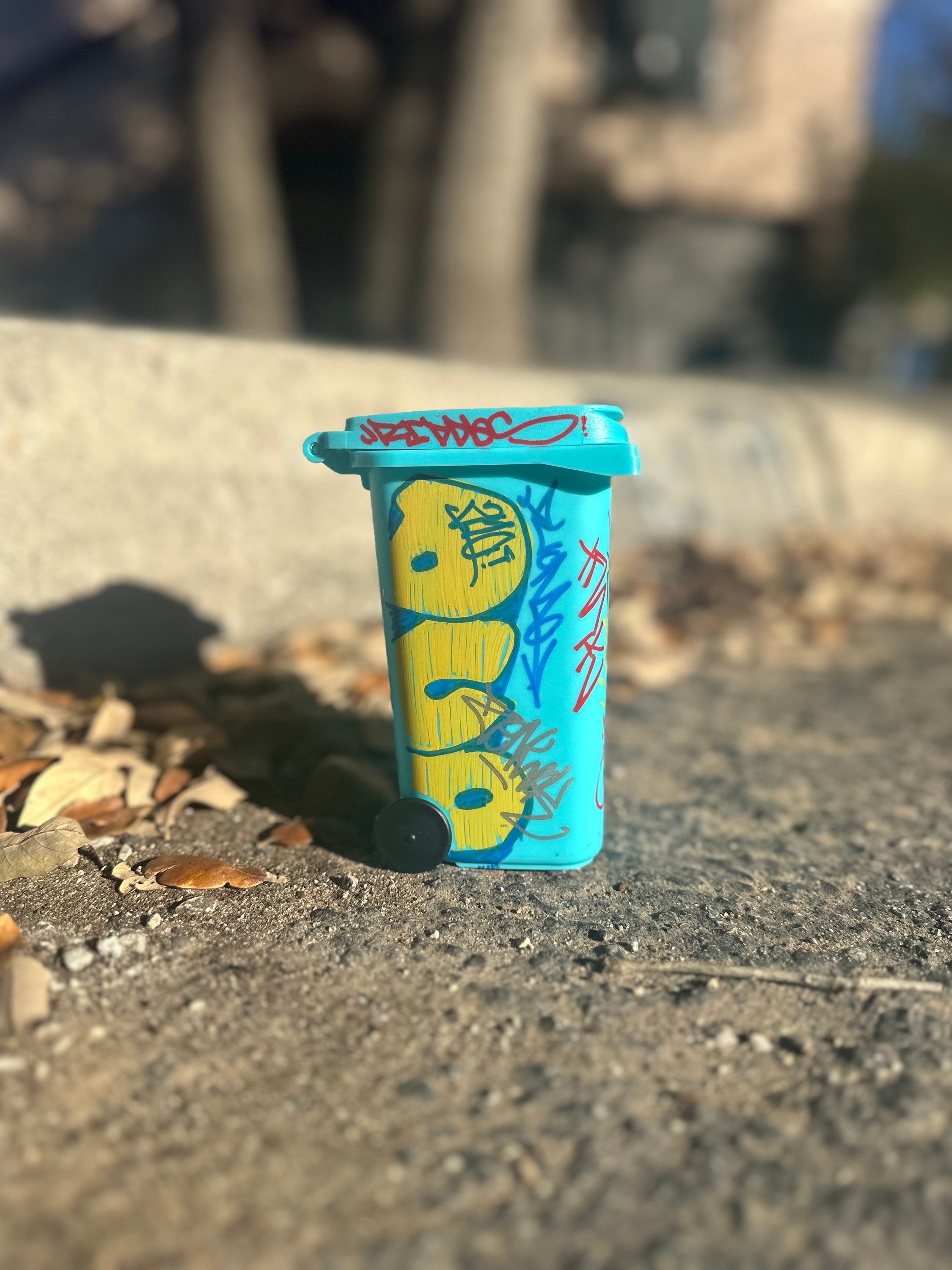 Graffiti Trash Can (customizable) - Etsy