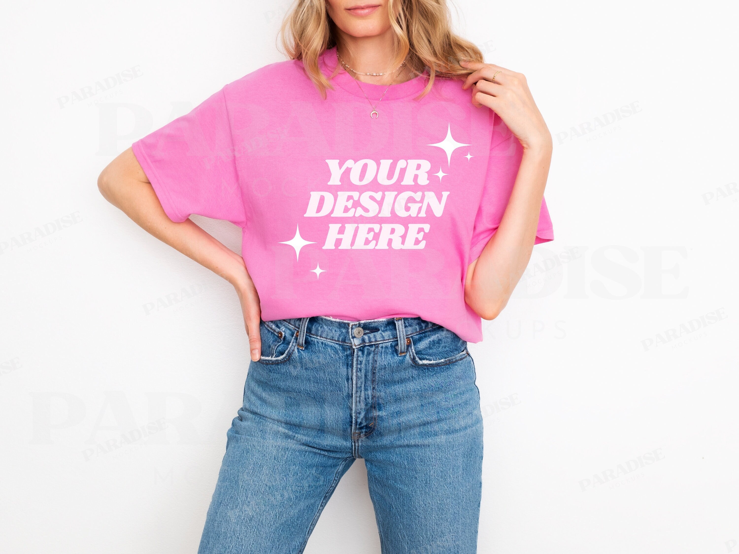 Gildan 5000 Azalea Mockup, Model T-shirt Mockups, White Background ...