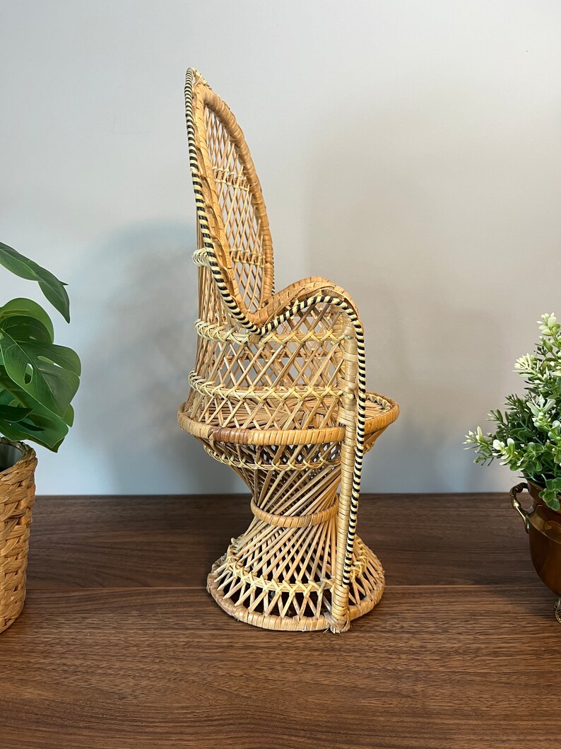Vintage Wicker Peacock Chair Plant Stand 16 1970s Bohemian Decor Boho Accents Iconic T