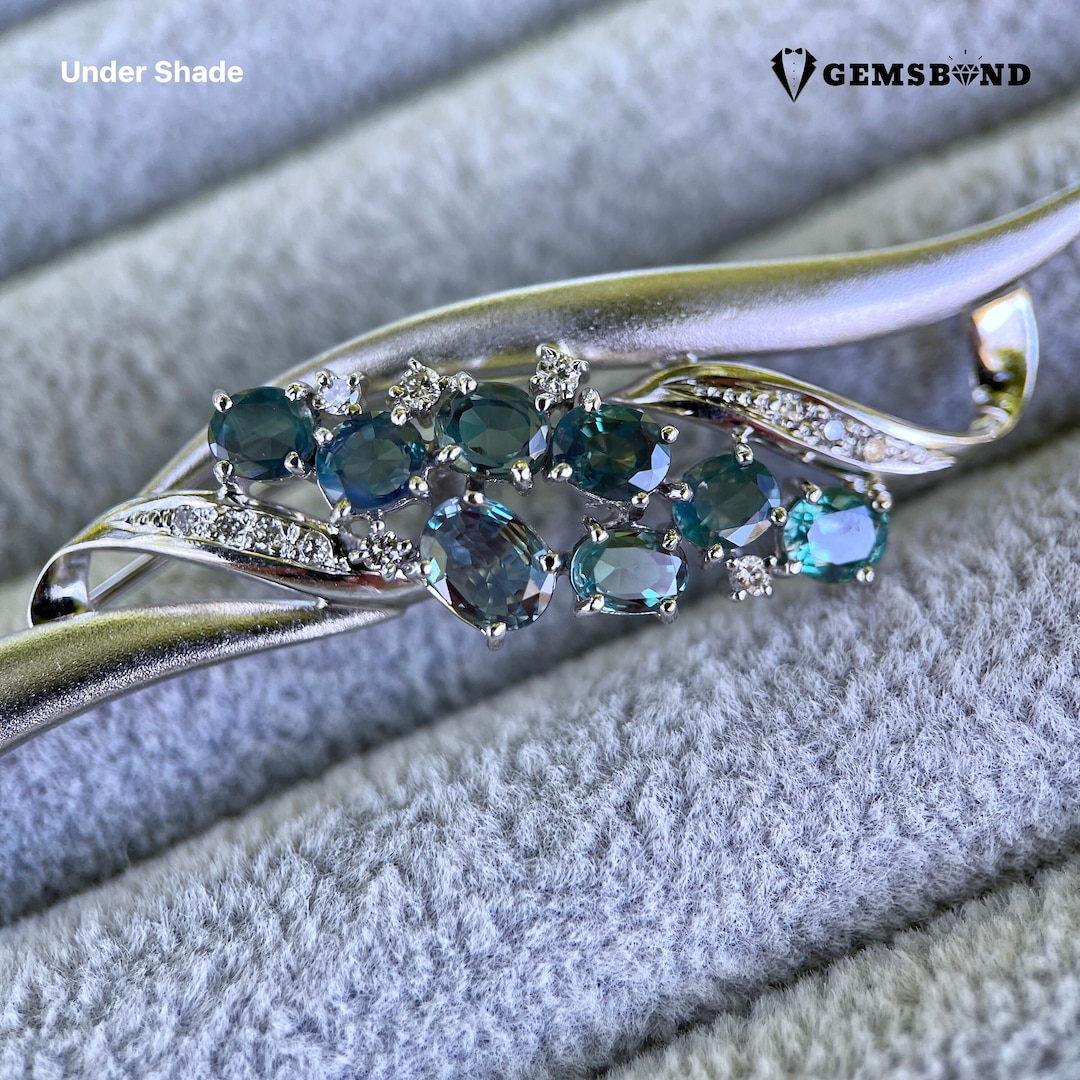 9.4gram Intense Emerald Green Brazilian Alexandrite Brooch With 18k ...