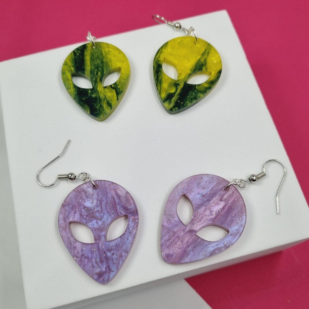 Alien Head Earrings - | Handmade Dangle Ear Accessories | Galaxy ...