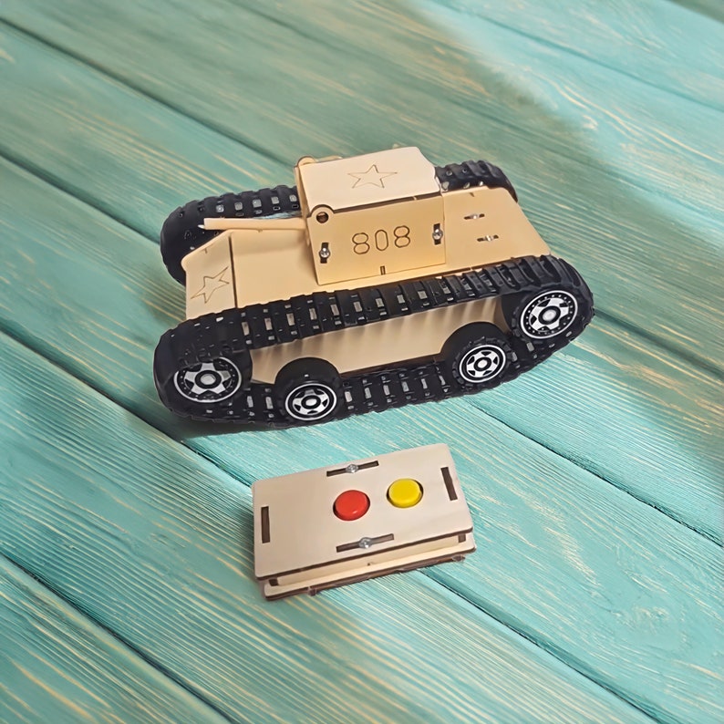 Wooden Radio Controlled Tank Kit: Educational STEM Toy for Kids ...