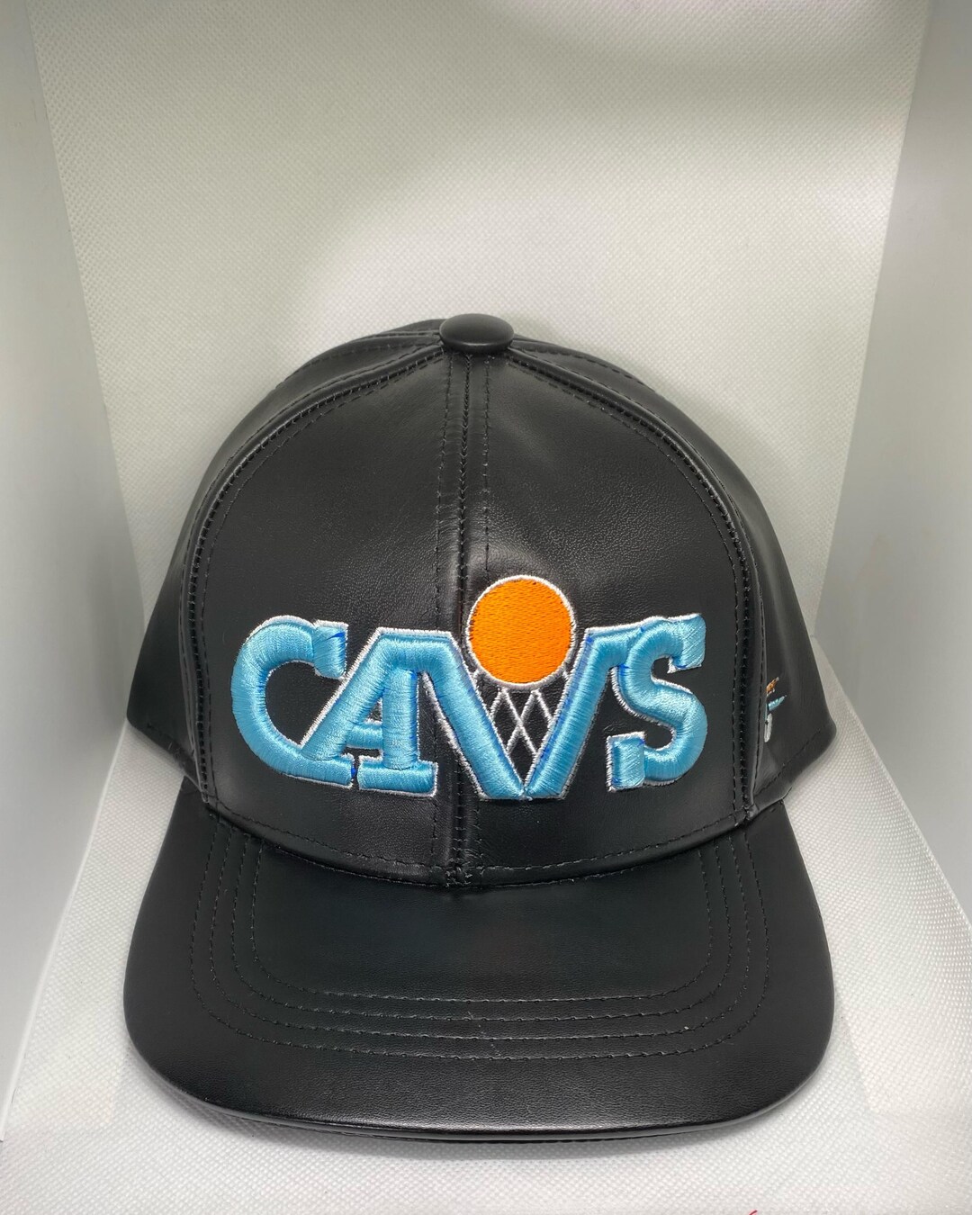 CLEVELAND CAVALIERS Old Throwback Logo Sport Embroidered LEATHER ...