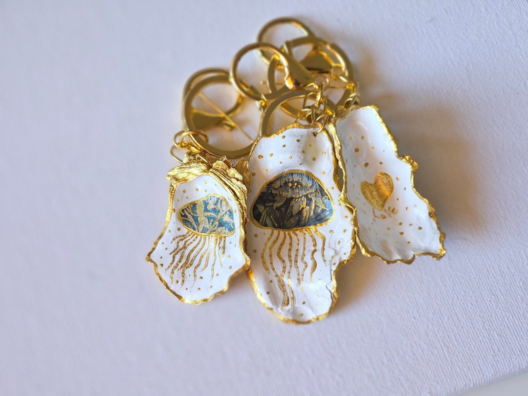 Natural Sea Shell Keyrings, Jellyfish Keychain, Sea Lover Gift ...